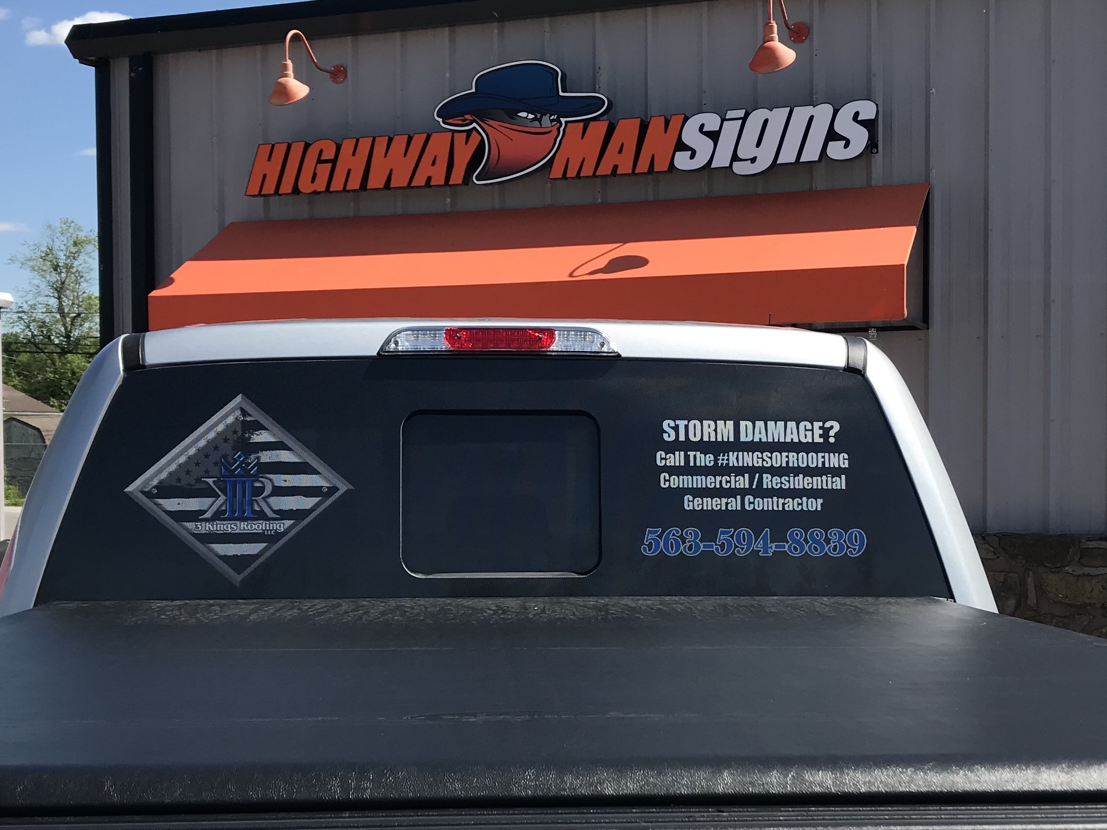 Tulsa Sign Company | Vehicle Signage | Highway Man Signs