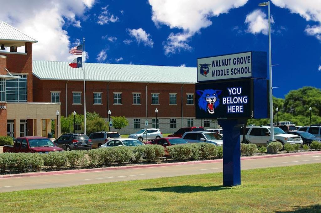 LED Displays Independence, KS | offering highway signage