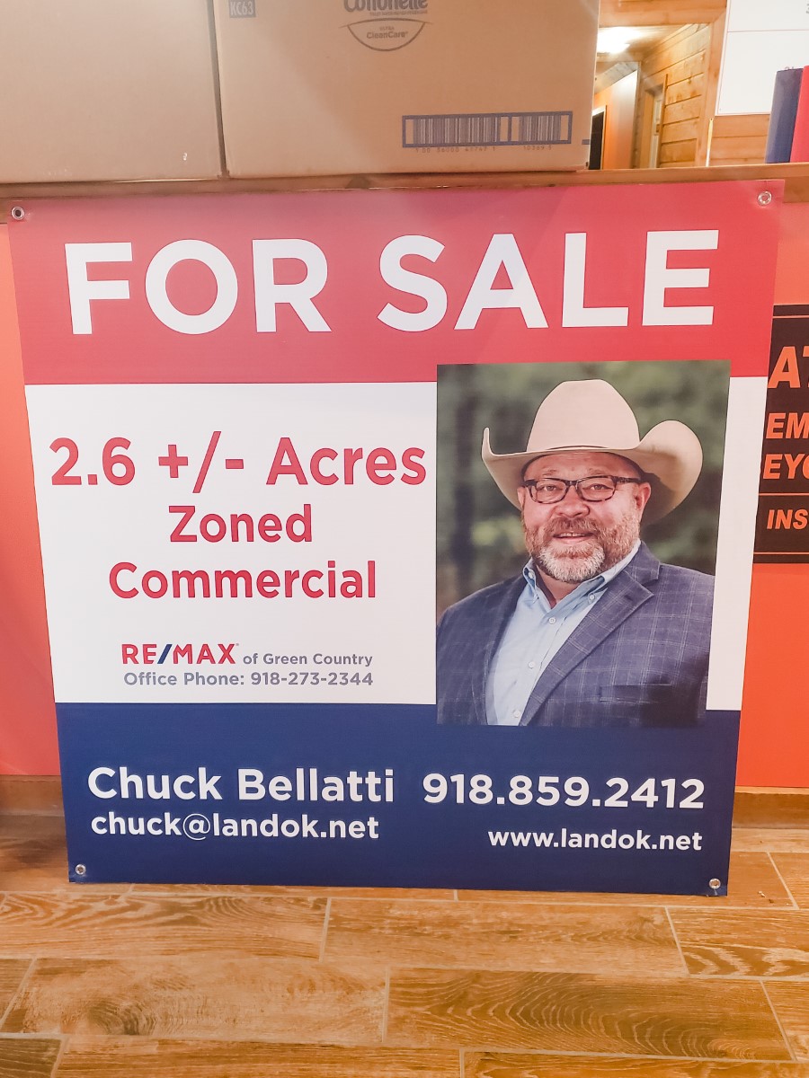 Tulsa Sign Company | Yard Signs Gallery | Highway Man Signs