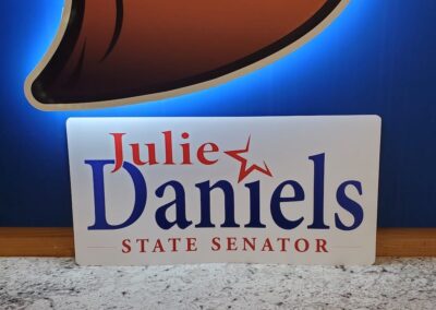 Tulsa Sign Company | Yard Signs Gallery | Highway Man Signs